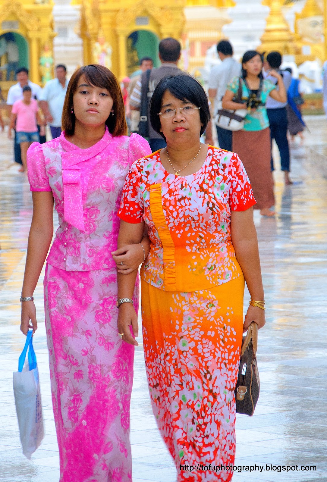 Tofu Photography: Beautiful longyis