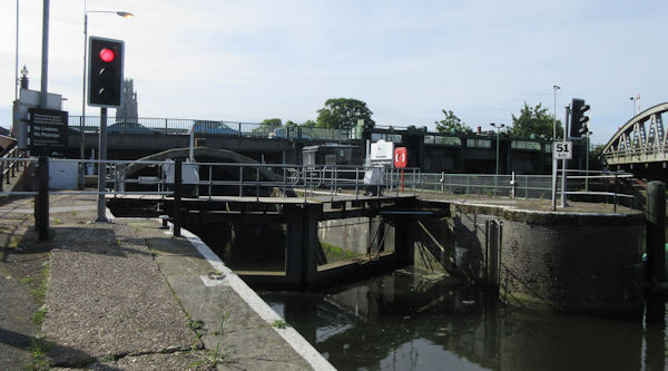 nb Alchemy: Tattershall Bridge