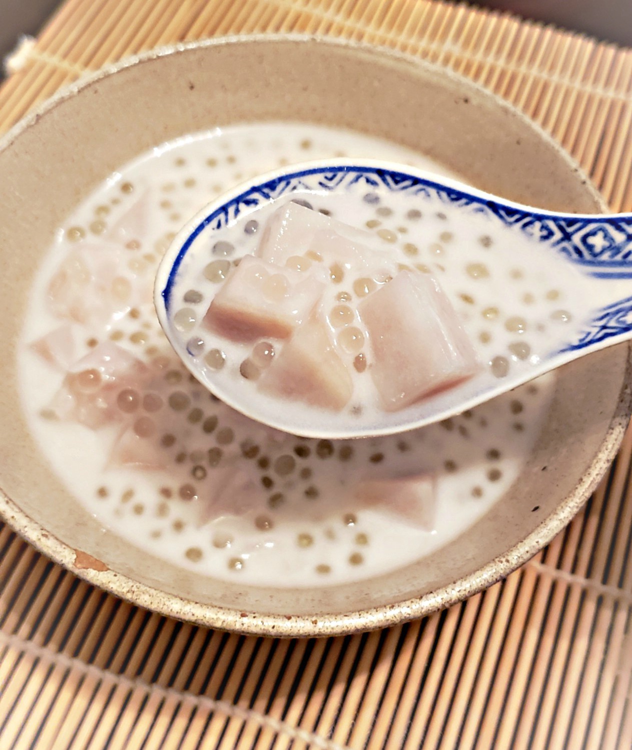 Susan's Savour-It!: Taro Coconut Tapioca Soup Dessert...