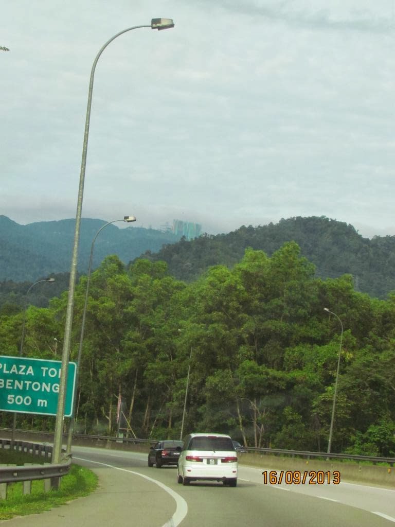 PDK SELAYANG / CBR SELAYANG: Views of Genting Highland via LPT (East ...