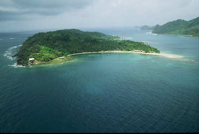 Panama Tourism and Travel: Isla Grande