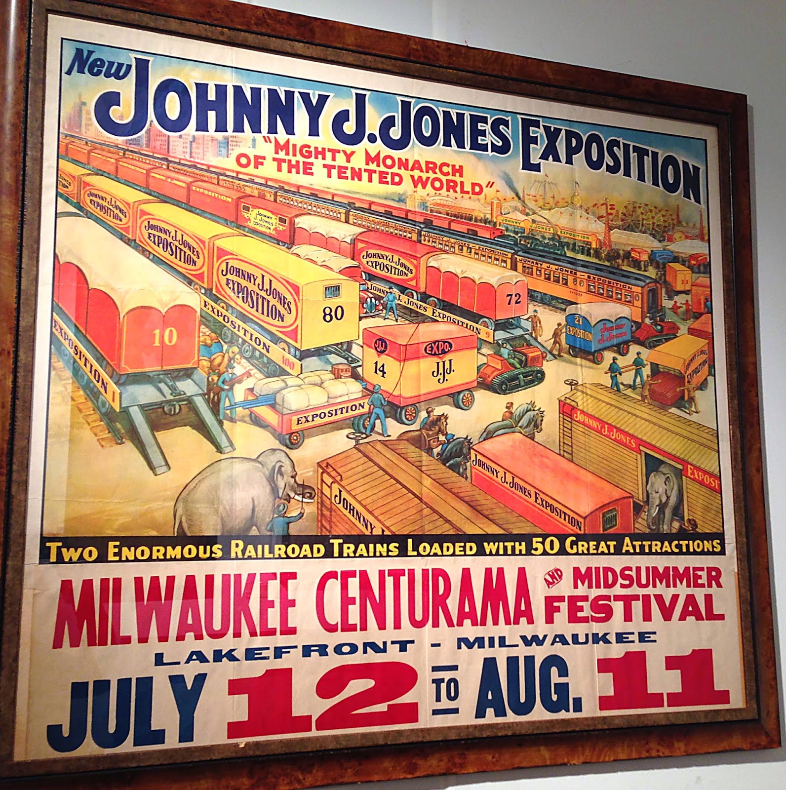 Idiosyncratic Fashionistas: METRO CURATES