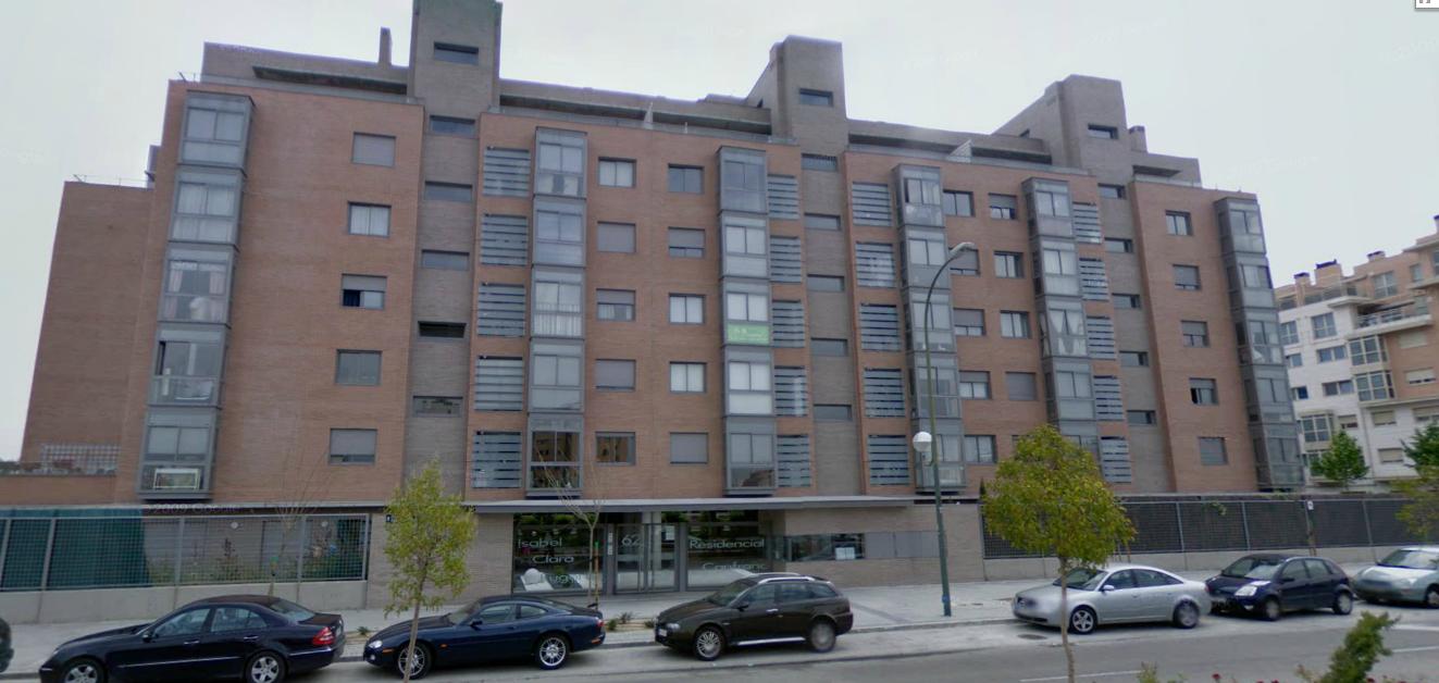 Edificios Habitacionales: Edificio multifamiliar moderno y elegante.