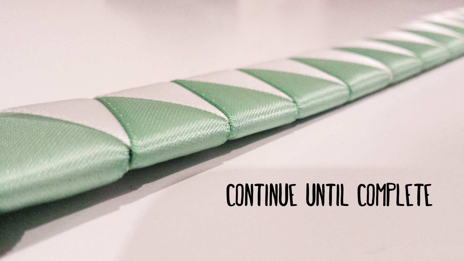 A Little Bit Prancy: How to make a ribbon wrapped browband - the easy way!