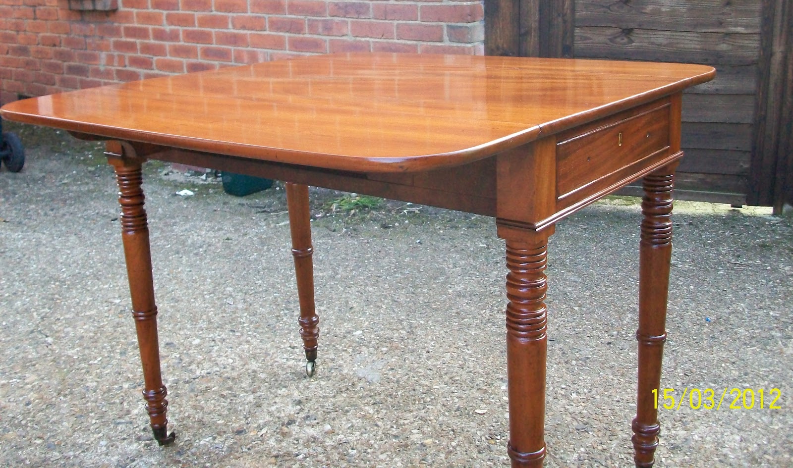 Andrews French Polishing Forum: How to look after a French polished surface