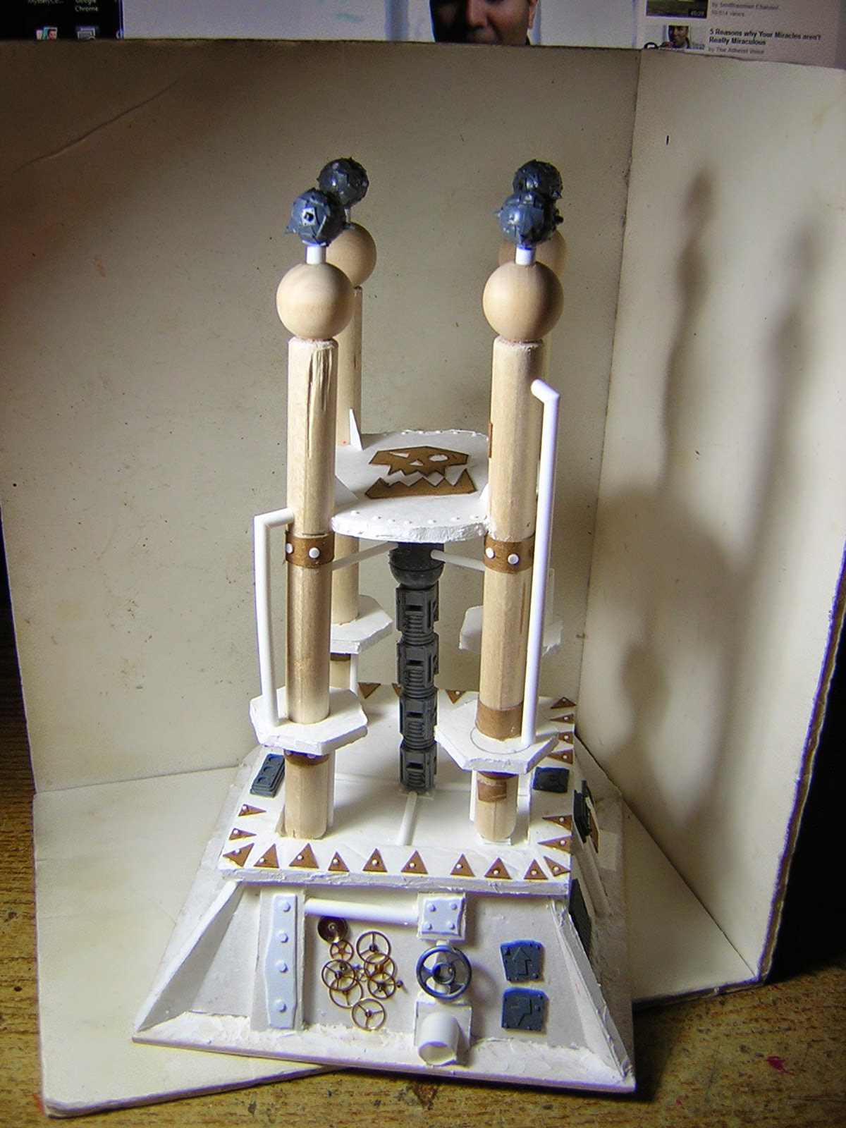 Warhammer 40k Orks (and more): Stratch built Ork Void Shield Generator