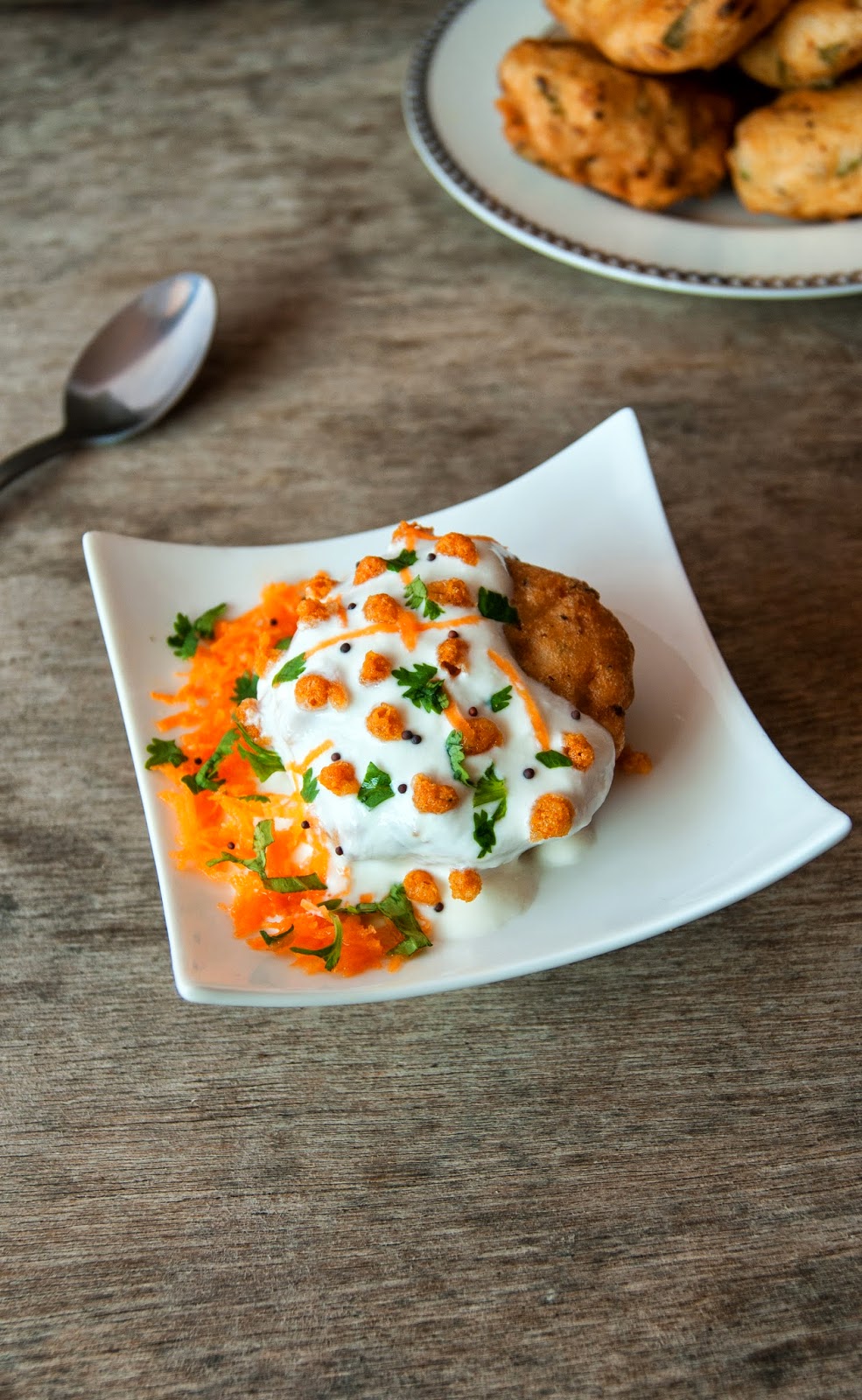 Always Hungry: Thayir Vadai / South Indian Style Curd (dahi) Vada