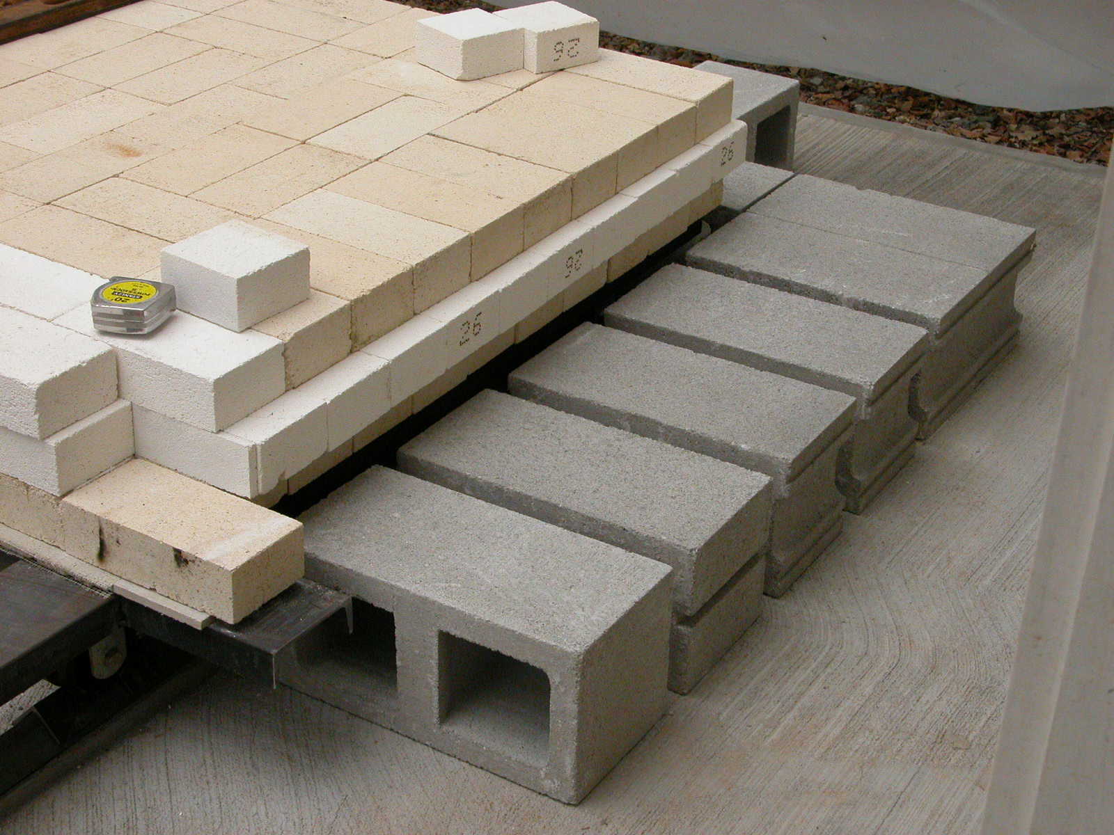 Kiln Project: Setting concrete blocks