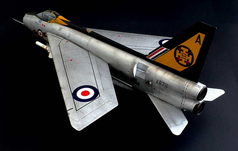 The Great Canadian Model Builders Web Page!: English Electric F.3 Lightning