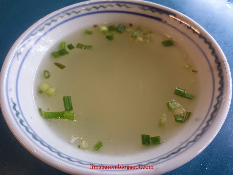 Somewhere in Singapore Blog: Sarawak Laksa & Bian Rou