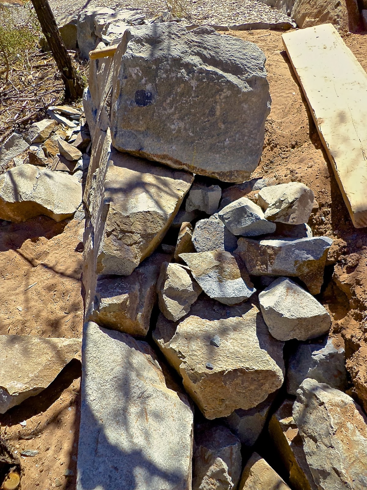 Alt. Build Blog: Tips On Building A Dry Stack Stone Wall #4: Why They Work