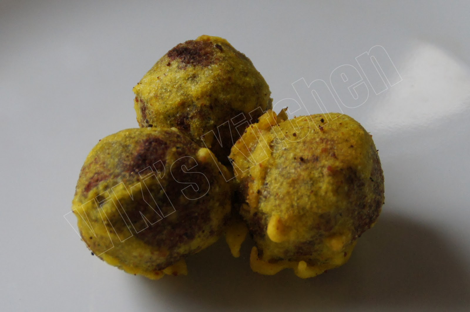 Viki 's Kitchen: Munthiri kothu