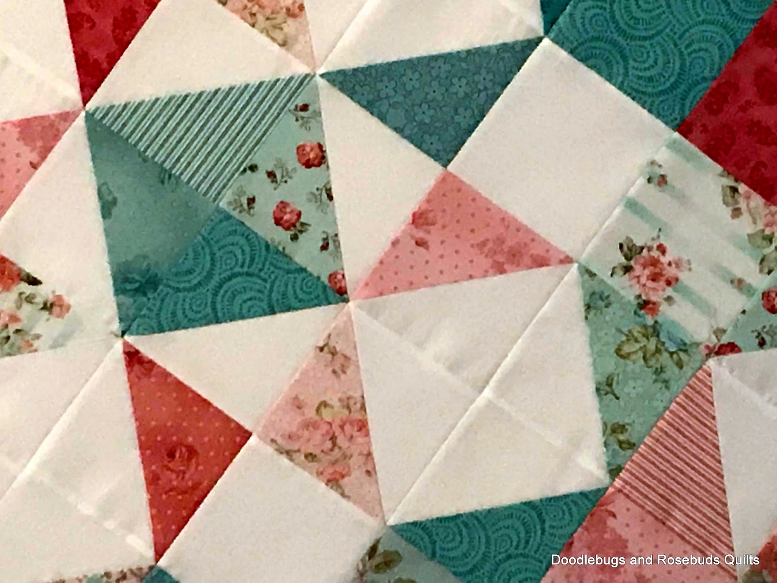 Doodlebugs and Rosebuds Quilts: Moda Love Quilt