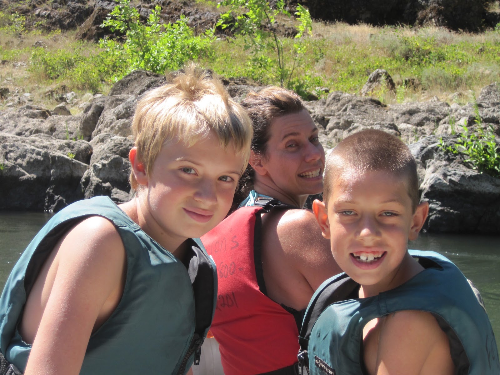 Rogue River Rafting: Another Day of Family Fun Rafting on the Rouge River