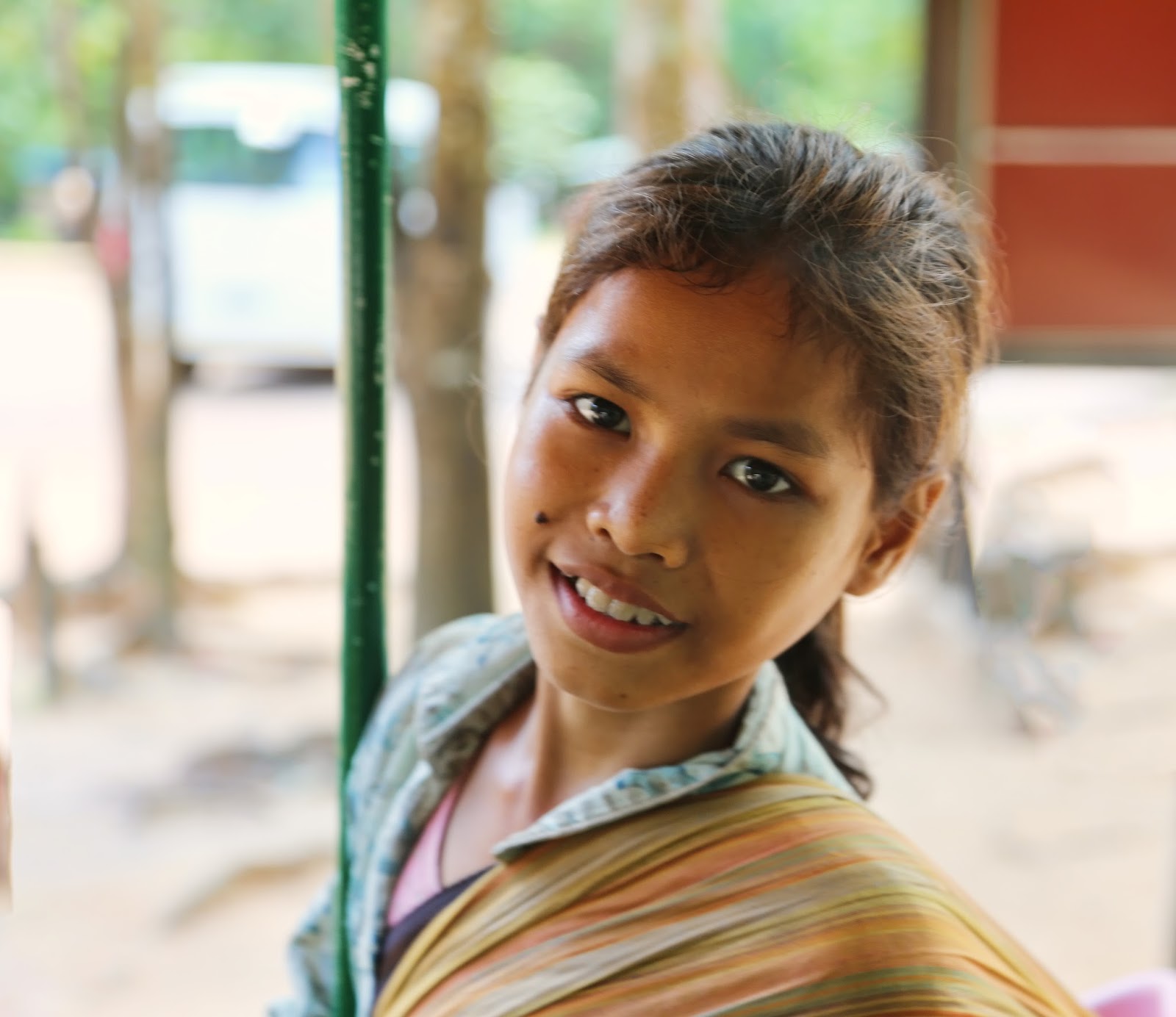 Chuck Kuhn's Cambodia : Cambodia Children Love and Smile