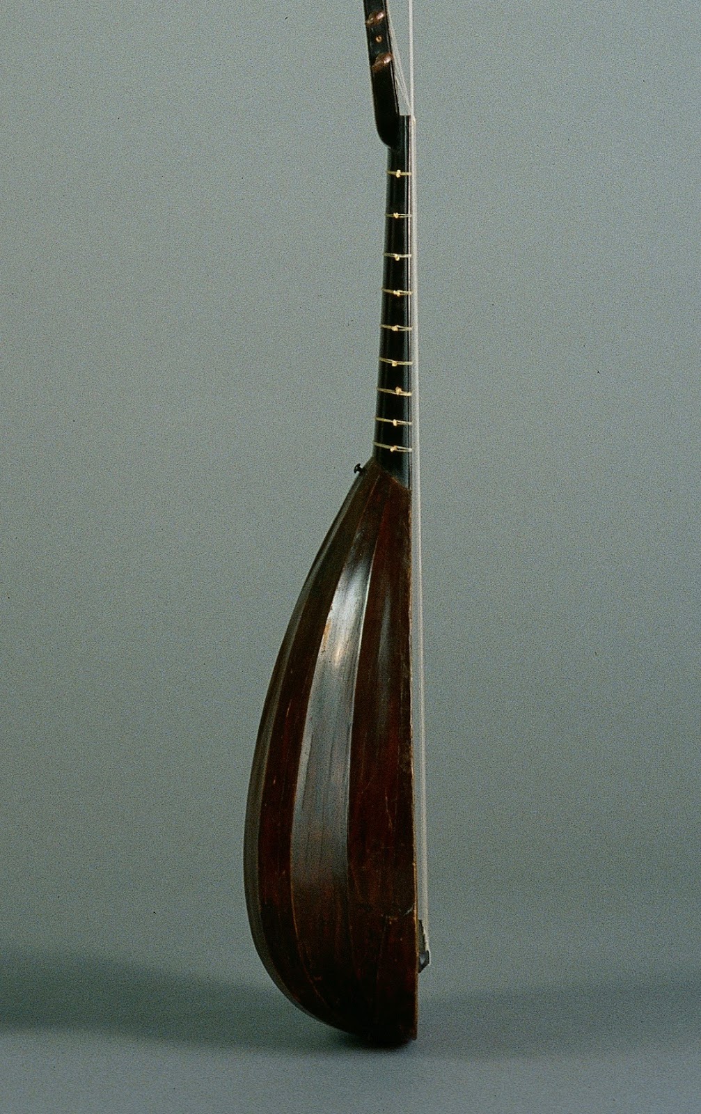 The Lute's Progress,: Designing and Building the Lesser French Theorbo ...