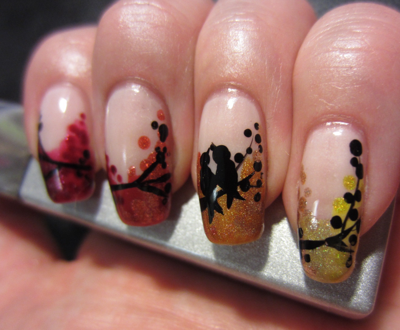 Ida Pie: Free Hand Nail Art - NOTW