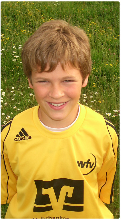 Football Players Childhood Pics ( 2000+ pics)
