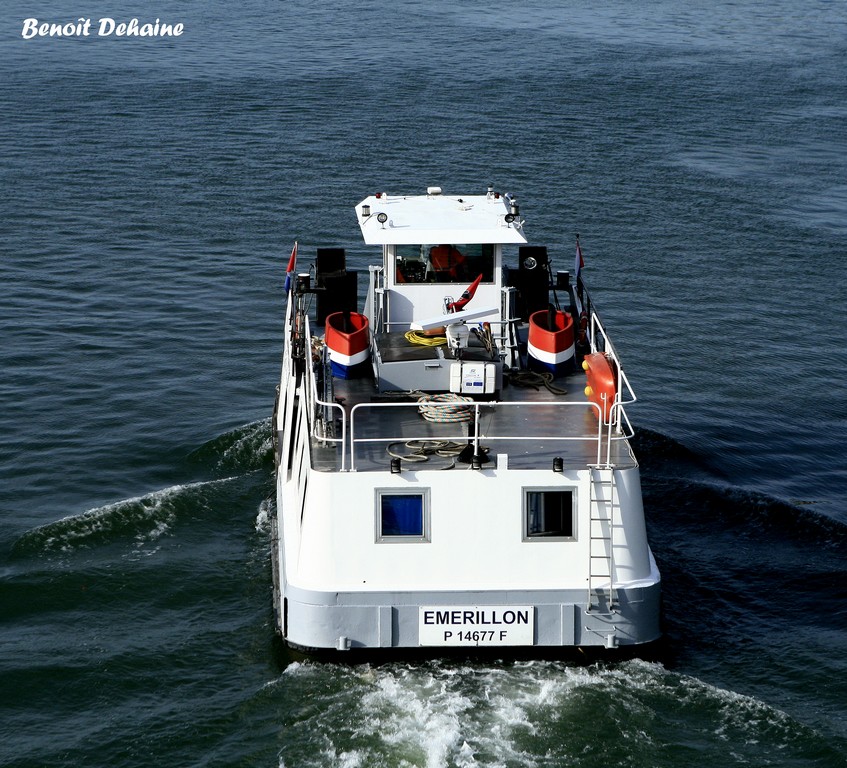 Le pousseur EMERILLON dans ses multiples déplacements de la journée.