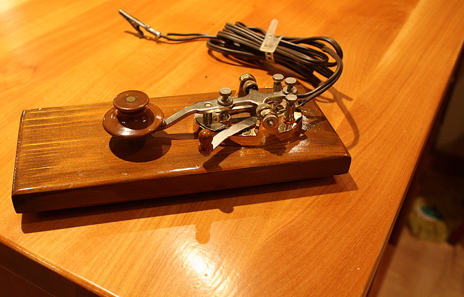 Rusty Ring: WW: Morse code key