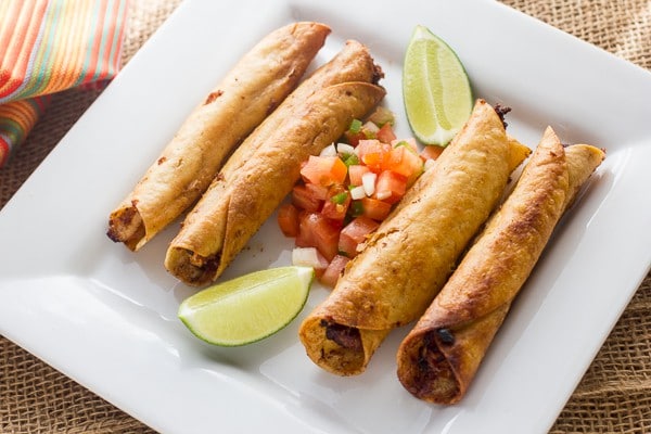 Con Sabor a México: Antojitos y Botanas IV: Sopes - Nachos de pollo ...