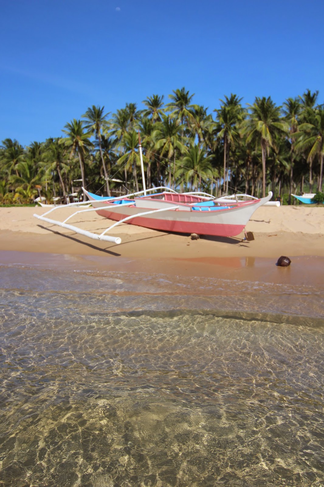 Let's Be Adventurers: Must See Beaches Around El Nido: Las Cabanas ...