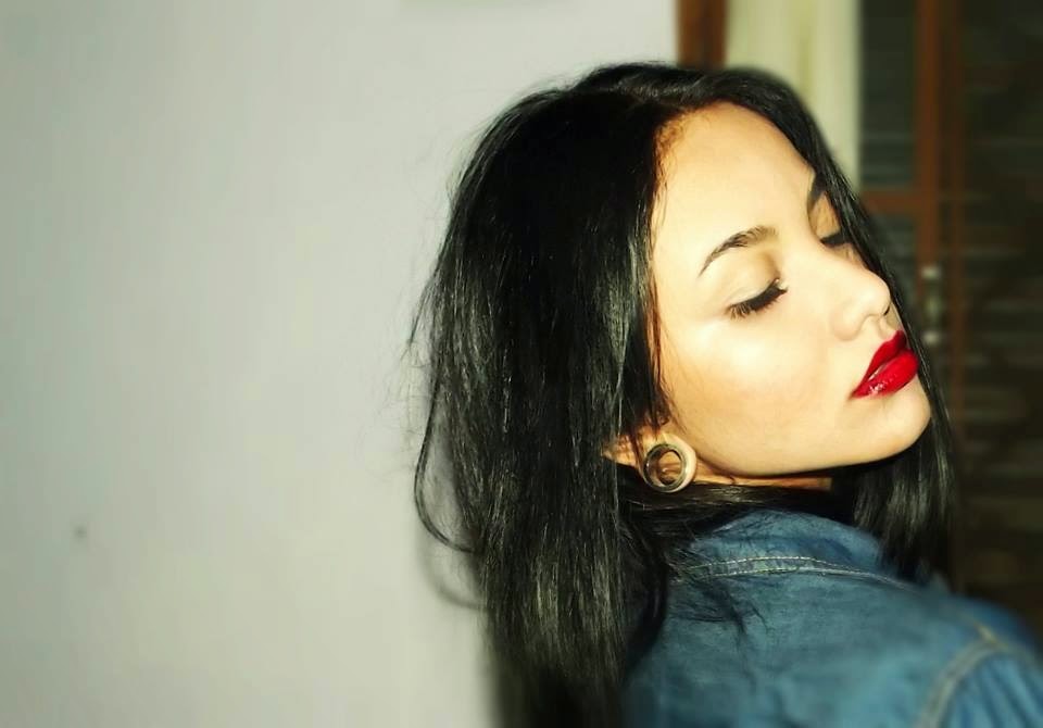 Natasha Neves - FAKE CLUB