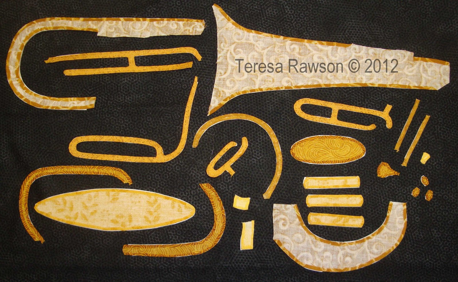 FABRIC THERAPY: "Baltimore Rhapsody" Block #7 - the tuba