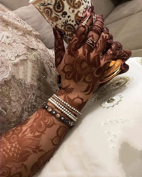 8 Types of Stunning Pakistani Mahendi Design - Mehndi Design | Fashion ...