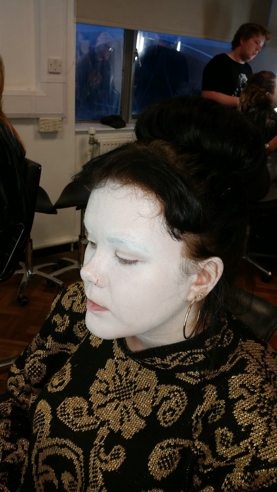 Makeup design: Elizabethan makeup