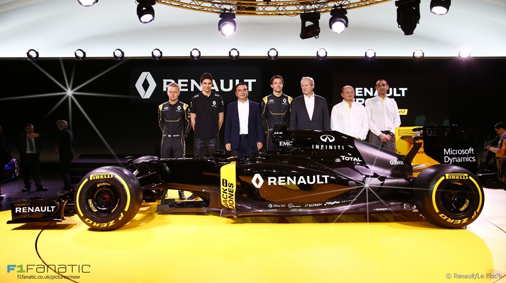 "Apretando las tuercas": El `retonno´ de Renault Team... al completo