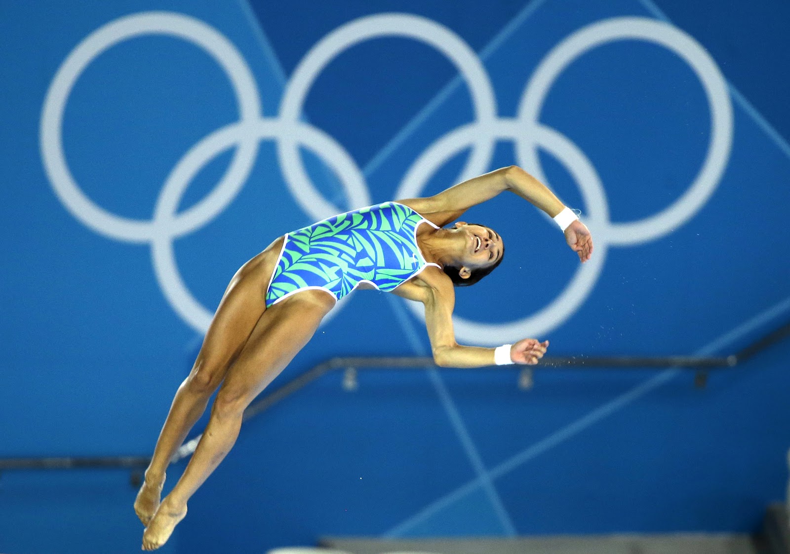 Sexy Female Divers: Olympic Diving 2012 Training #1