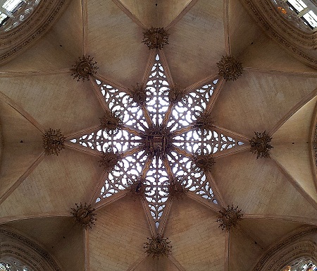 El blog del padre Eduardo Sanz de Miguel: bóvedas estrelladas de la ...