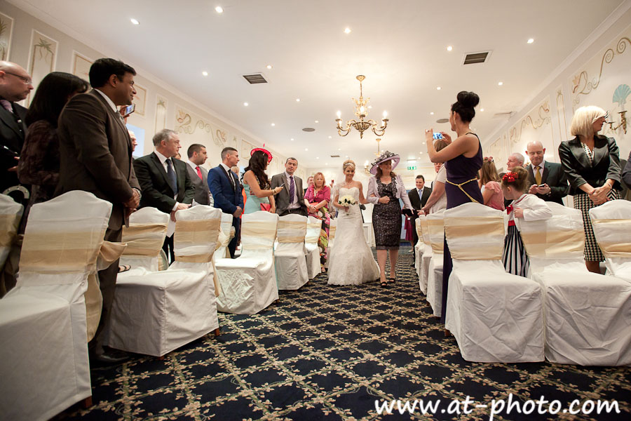 Wedding and Portrait Photography AT-Photo ltd: Lesley & Barrie ...