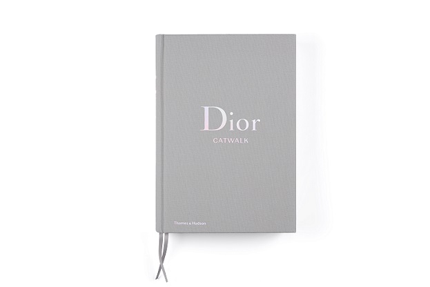 mylifestylenews: DIOR Presents Dior Catwalk