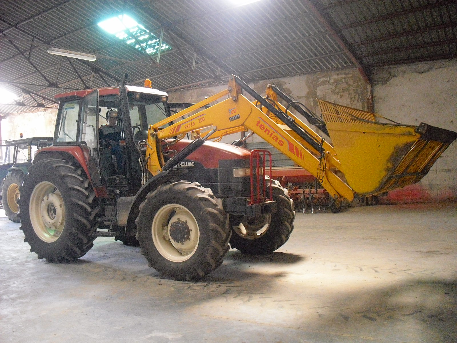 Agricultores Sorianos: New Holland TM115