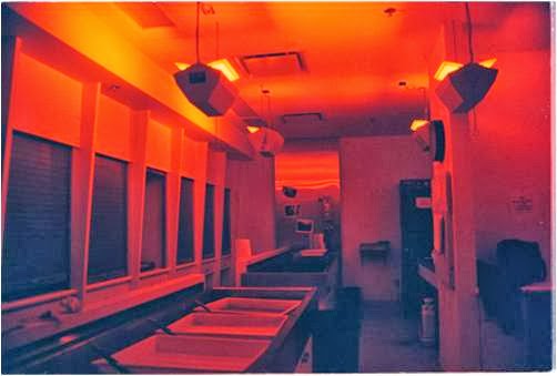 Radiology (kawasan radiasi): Kamar Gelap ( Darkroom )
