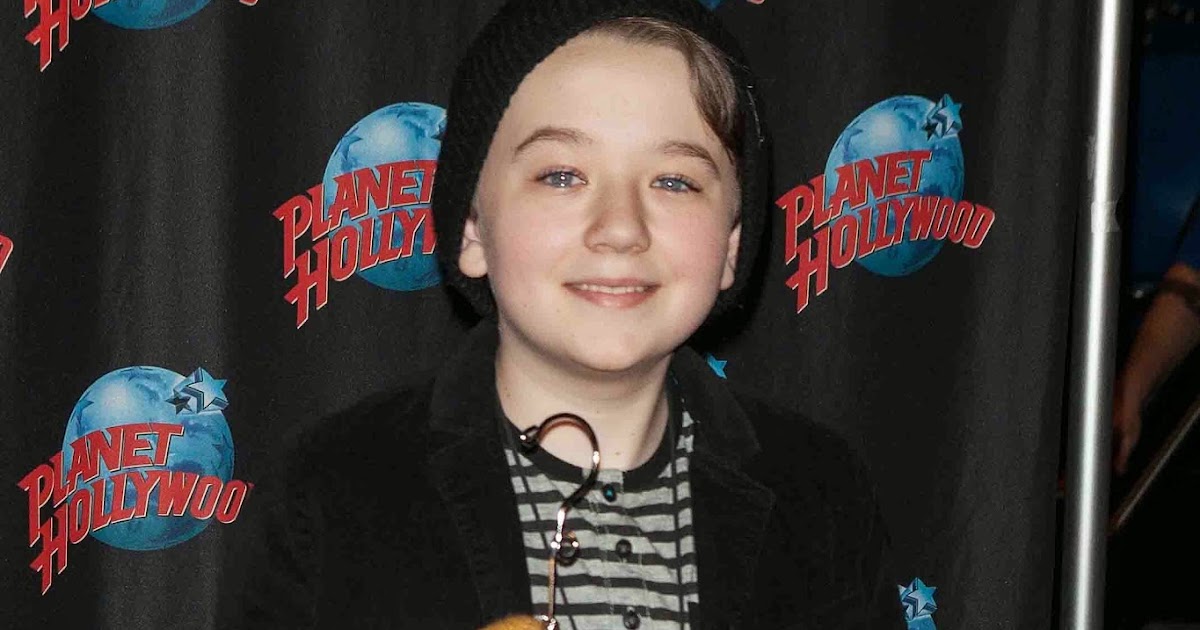 BENJAMIN STOCKHAM VISITS PLANET HOLLYWOOD