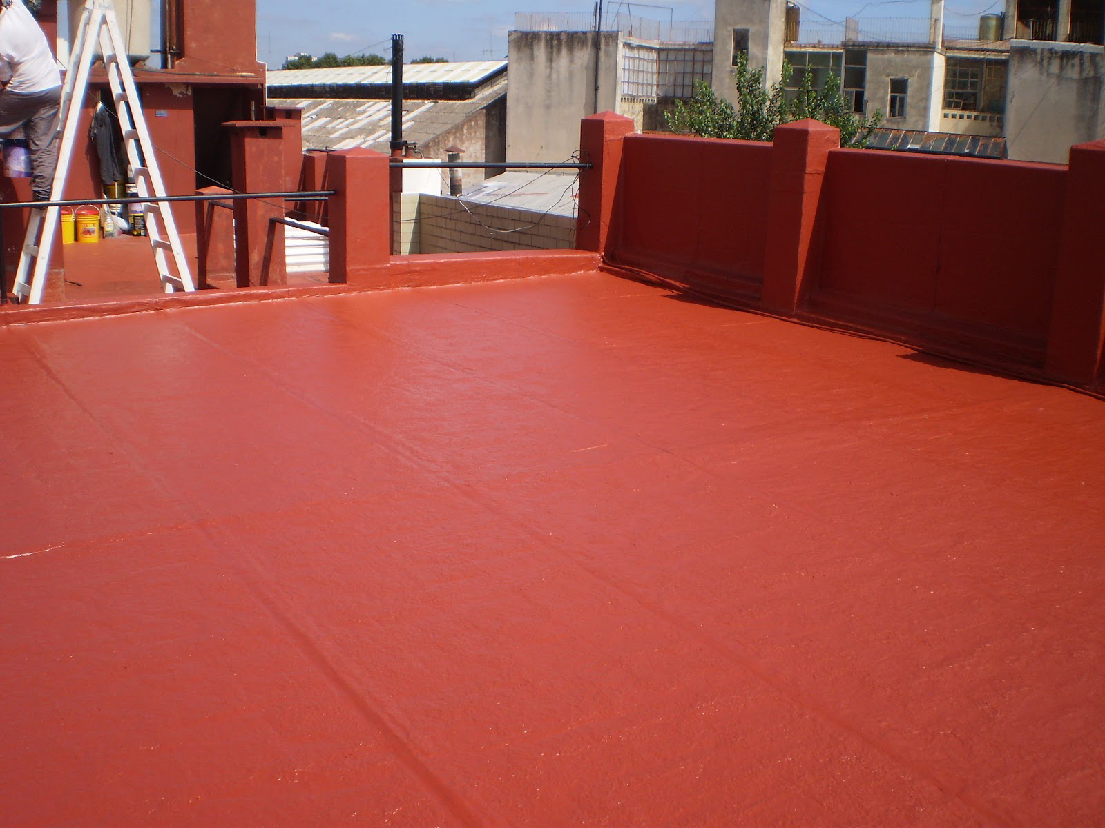 Cómo impermeabilizar el techo de concreto de su casa u oficina de ...