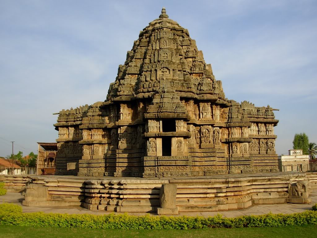 Lakshminarayana Temple, Hosaholalu, Karnataka ~ Popular Temples of India