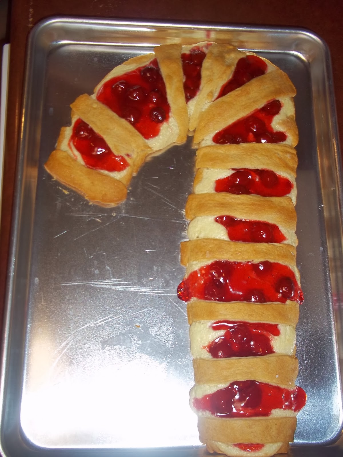 The Daily Smash: Candy Cane Cherry Dessert