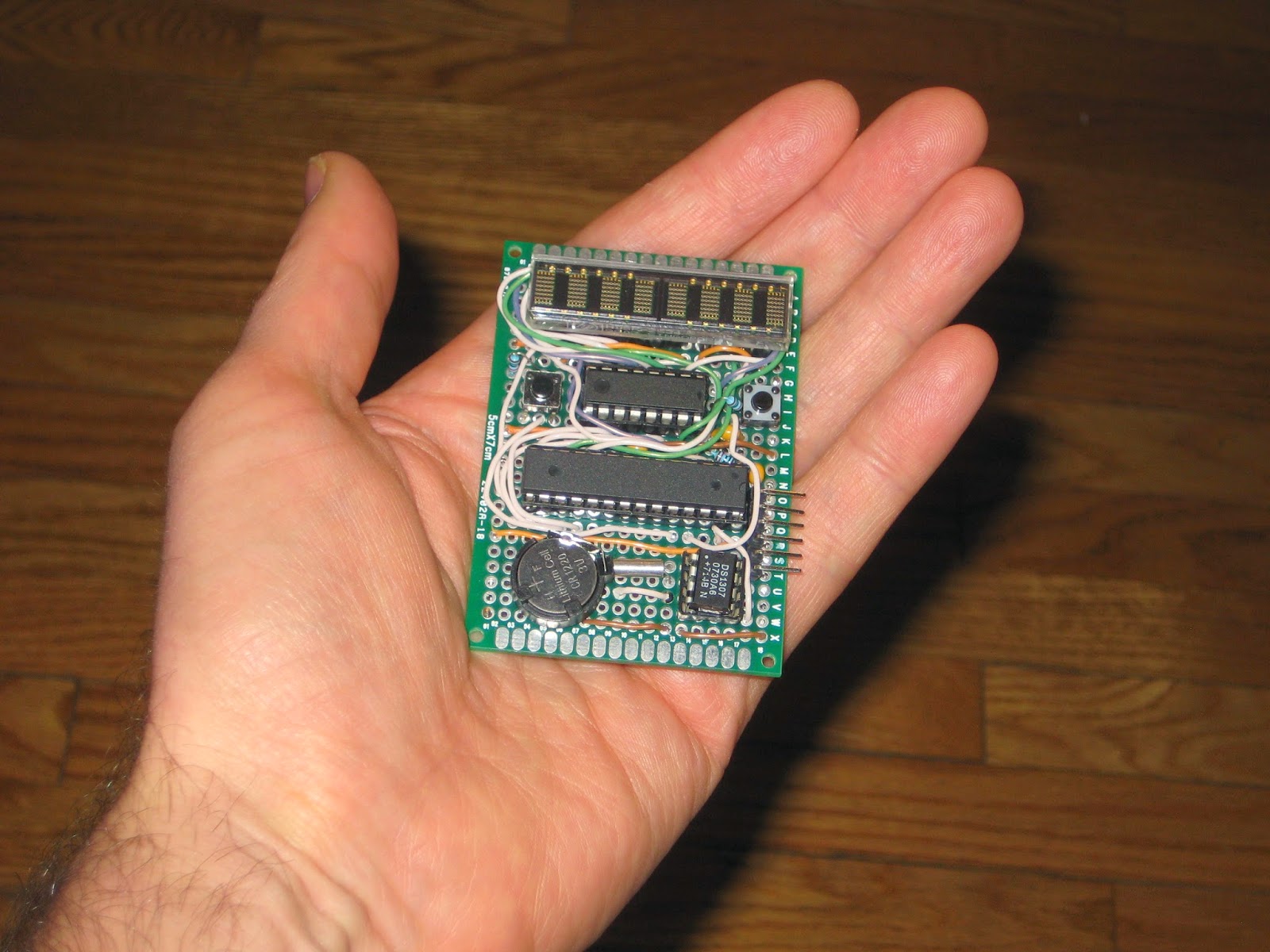 Wise time with Arduino: Prototype clock with HDSP-2534 smart display