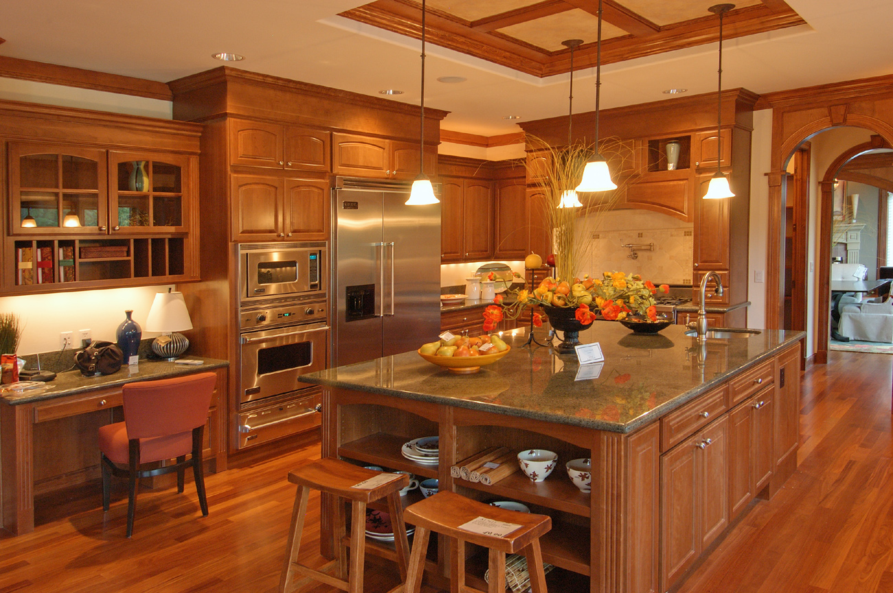 Wooden Luxury Kitchen - Bellisima