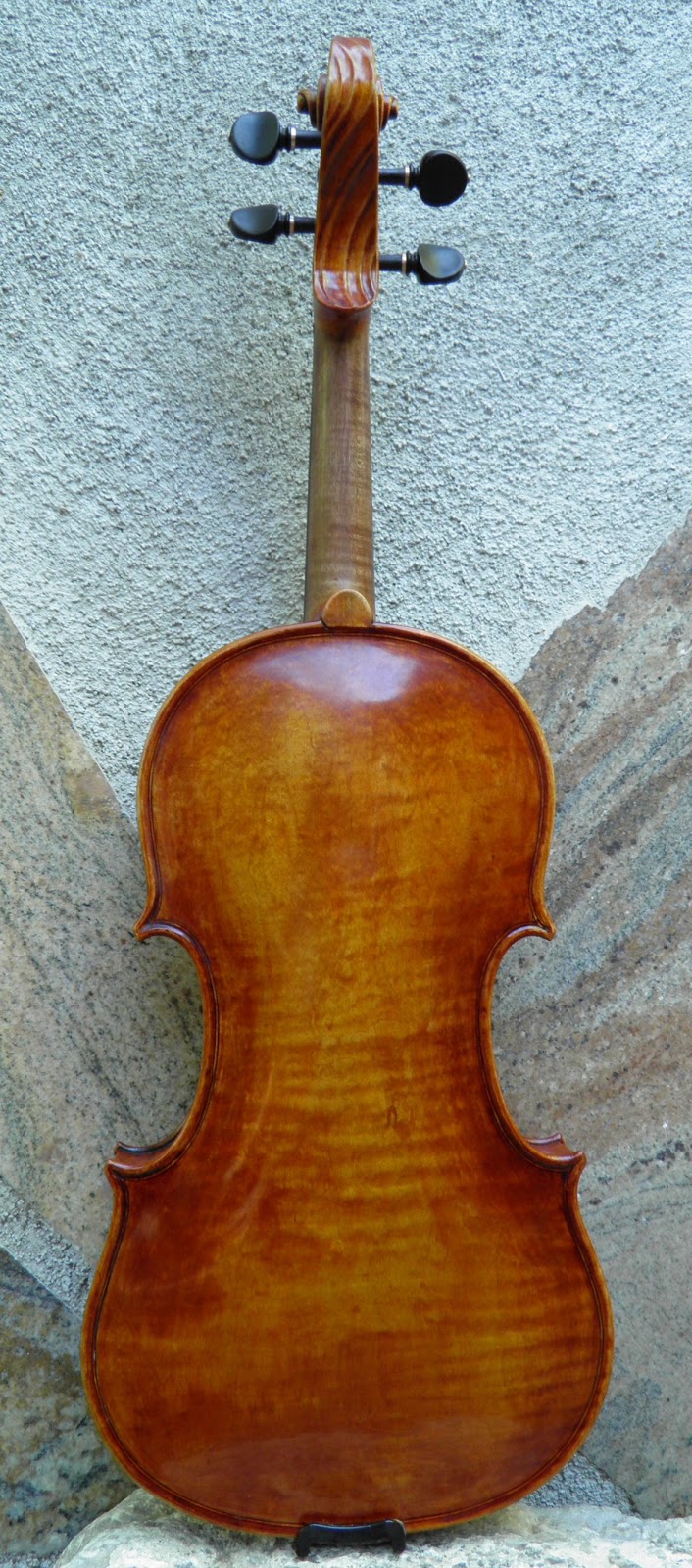 Anne's World: A Violin Making Blog