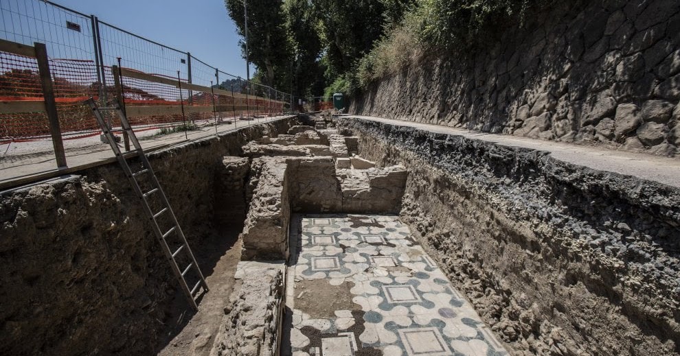 Roman Archaeology Blog: Archaeologists find remains of 'ancient church ...