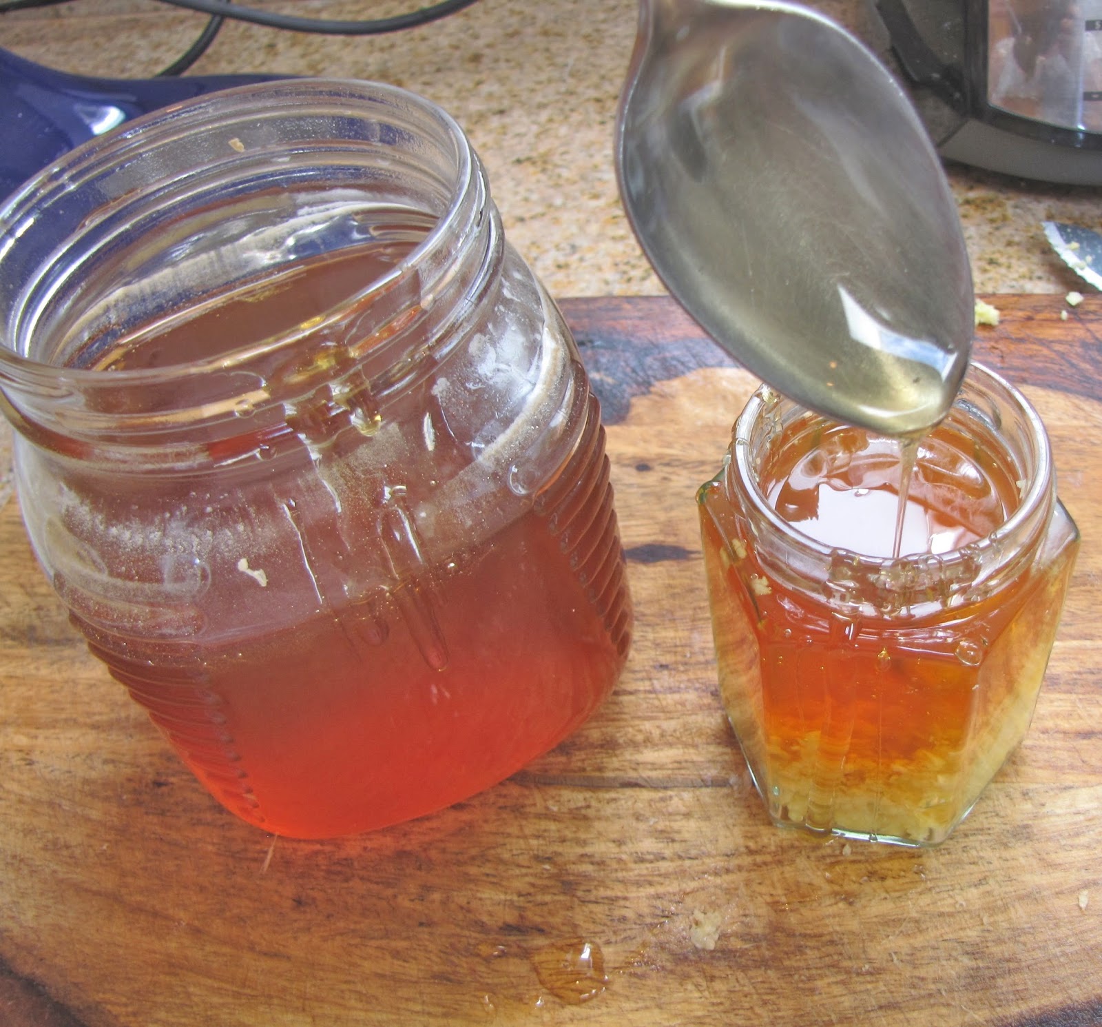 White Buffalo Naturals: Easy DIY Cold And Flu Remedy Honey and Ginger