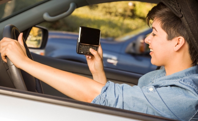 ETIOWO BLOG: Do use of Cellular Phones while driving cause more vehicle ...