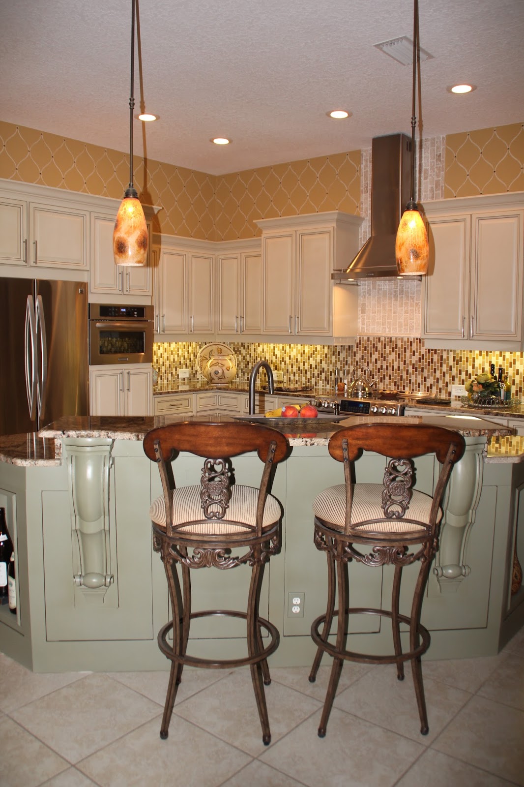 Robyn Story Designs and Boutique