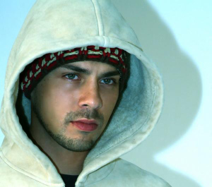 Bandas e Cantores: Baixista Stuart Zender – Jamiroquai