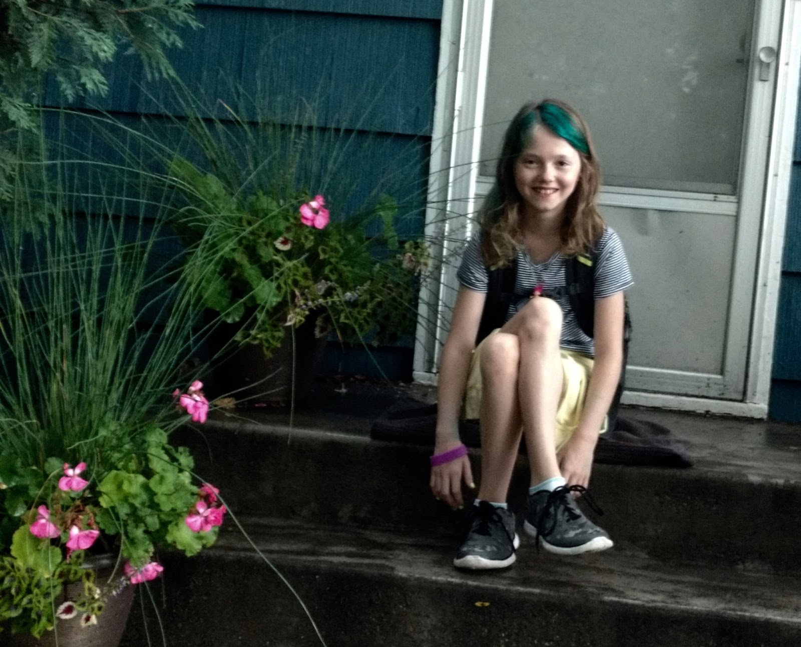 Ella and Zoë: First Day of 5th Grade